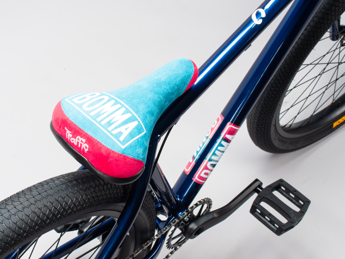 mafia Bomma Traffic Teal wheelie bike